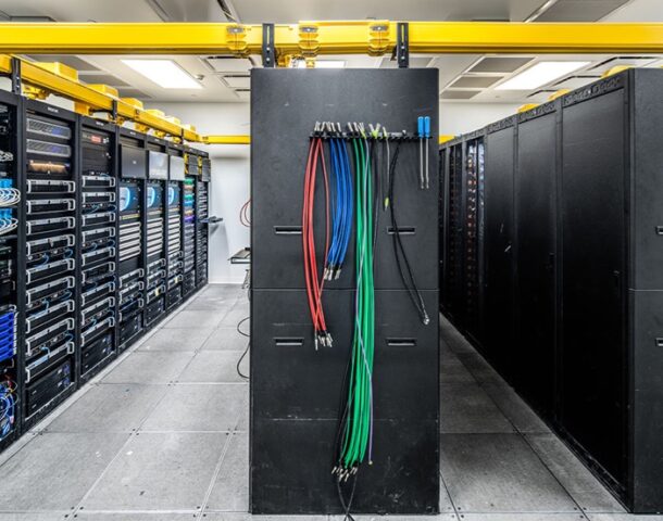Engineering Vibrant Connections for GSW's New Home - High Density Wi-Fi ...
